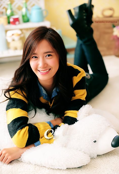 Yoona Smiles that make you smile too | Scrolller