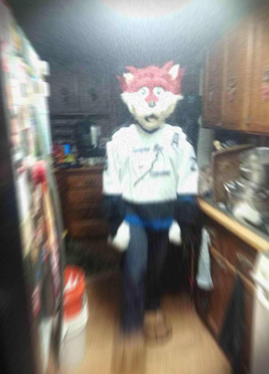 You come home late at night, still drunk af, you enter the kitchen and get greeted by this ...