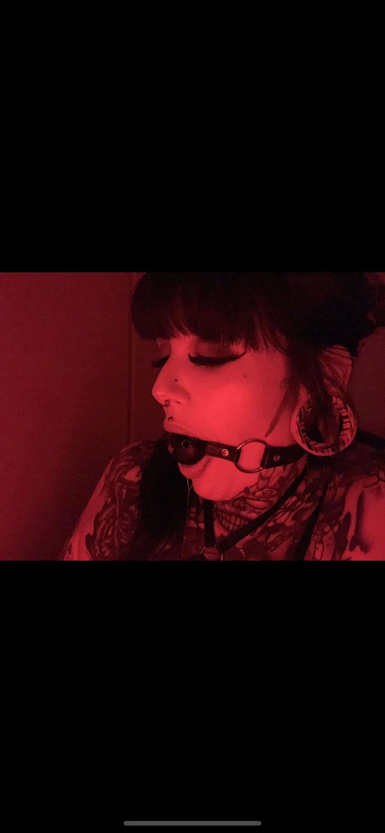 you have me drooling 🖤 | Scrolller