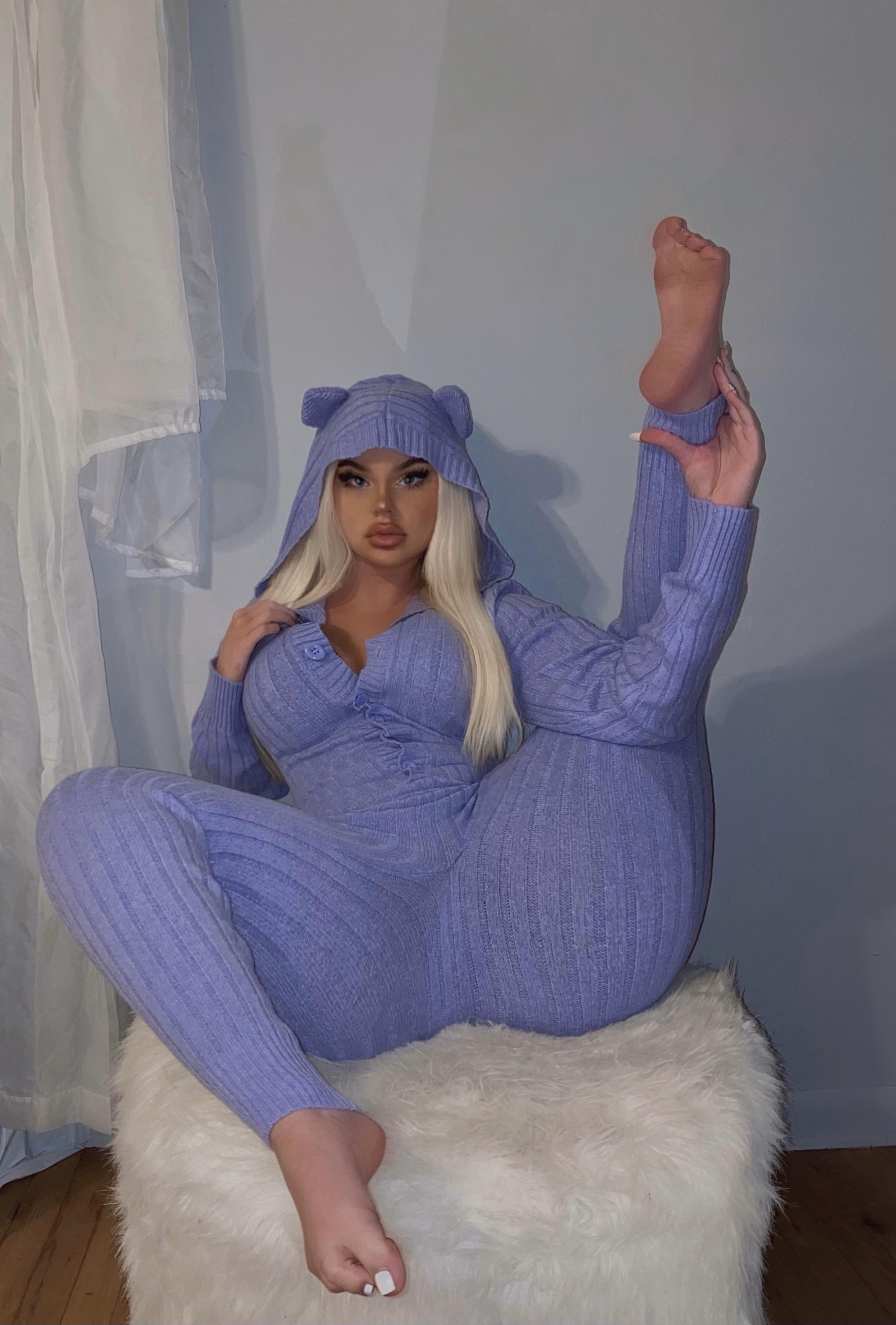 Princess feet | Scrolller