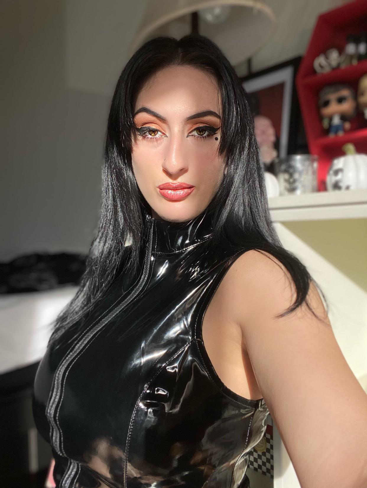 You will love to be owned by me | Scrolller