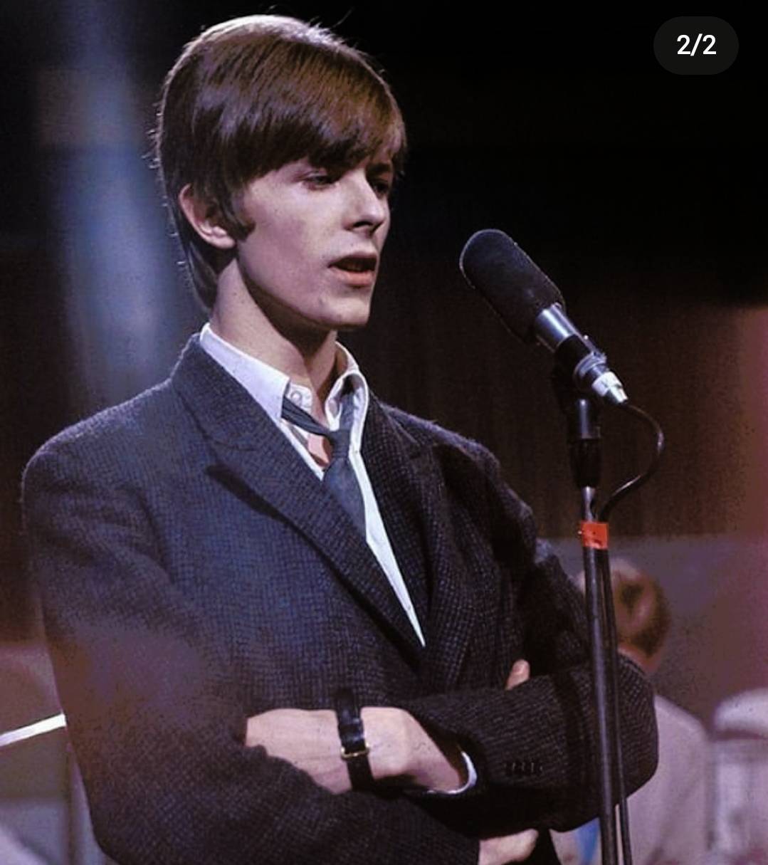 Young Bowie March 4, 1966 in England | Scrolller