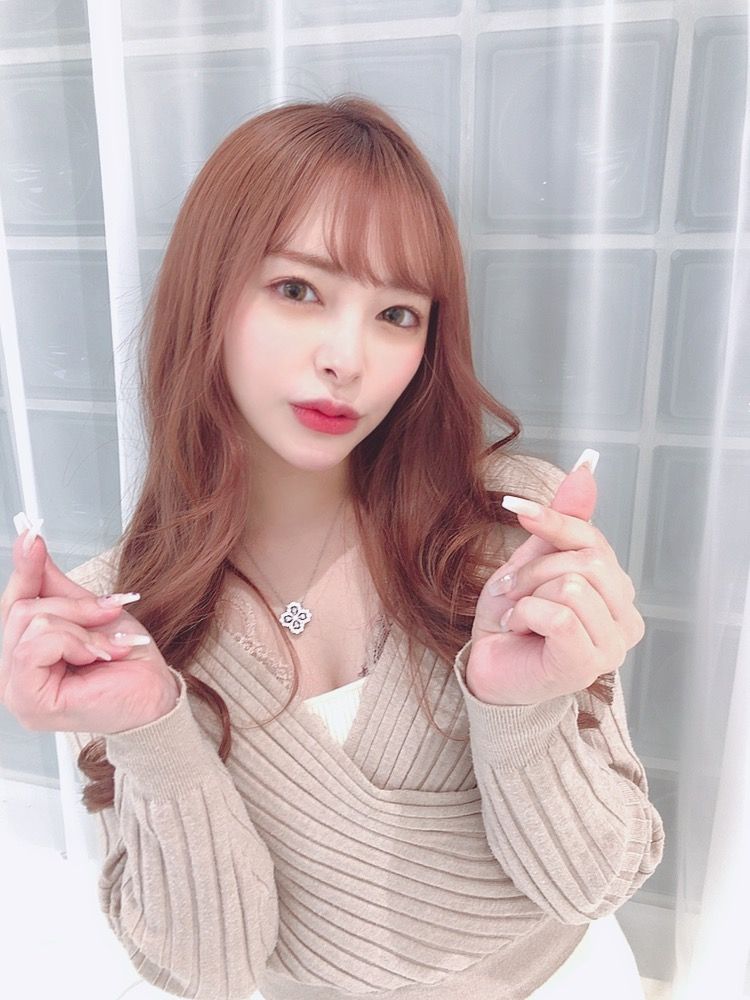 Yuna Ogura 💋 | Scrolller