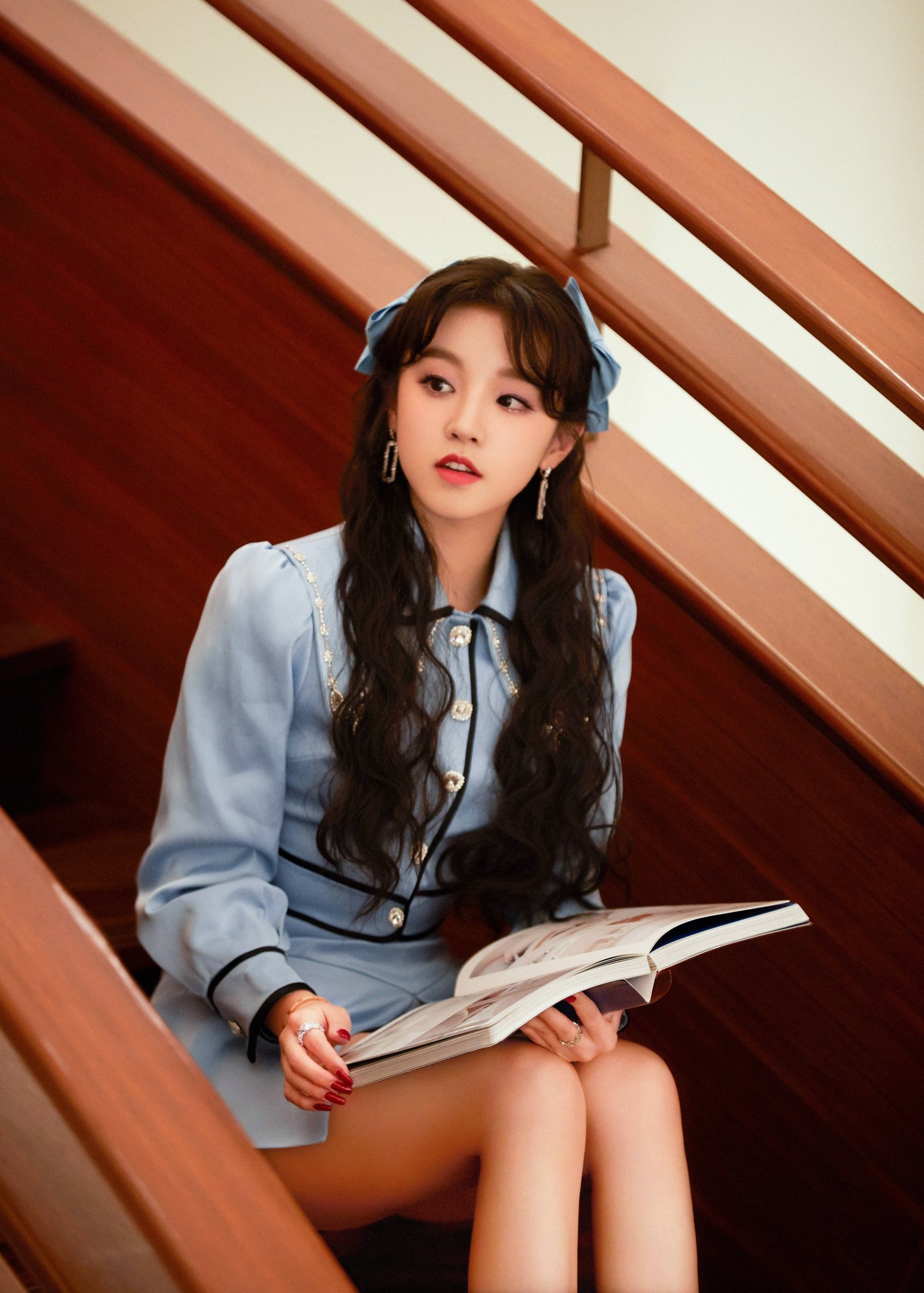 Yuqi | Scrolller