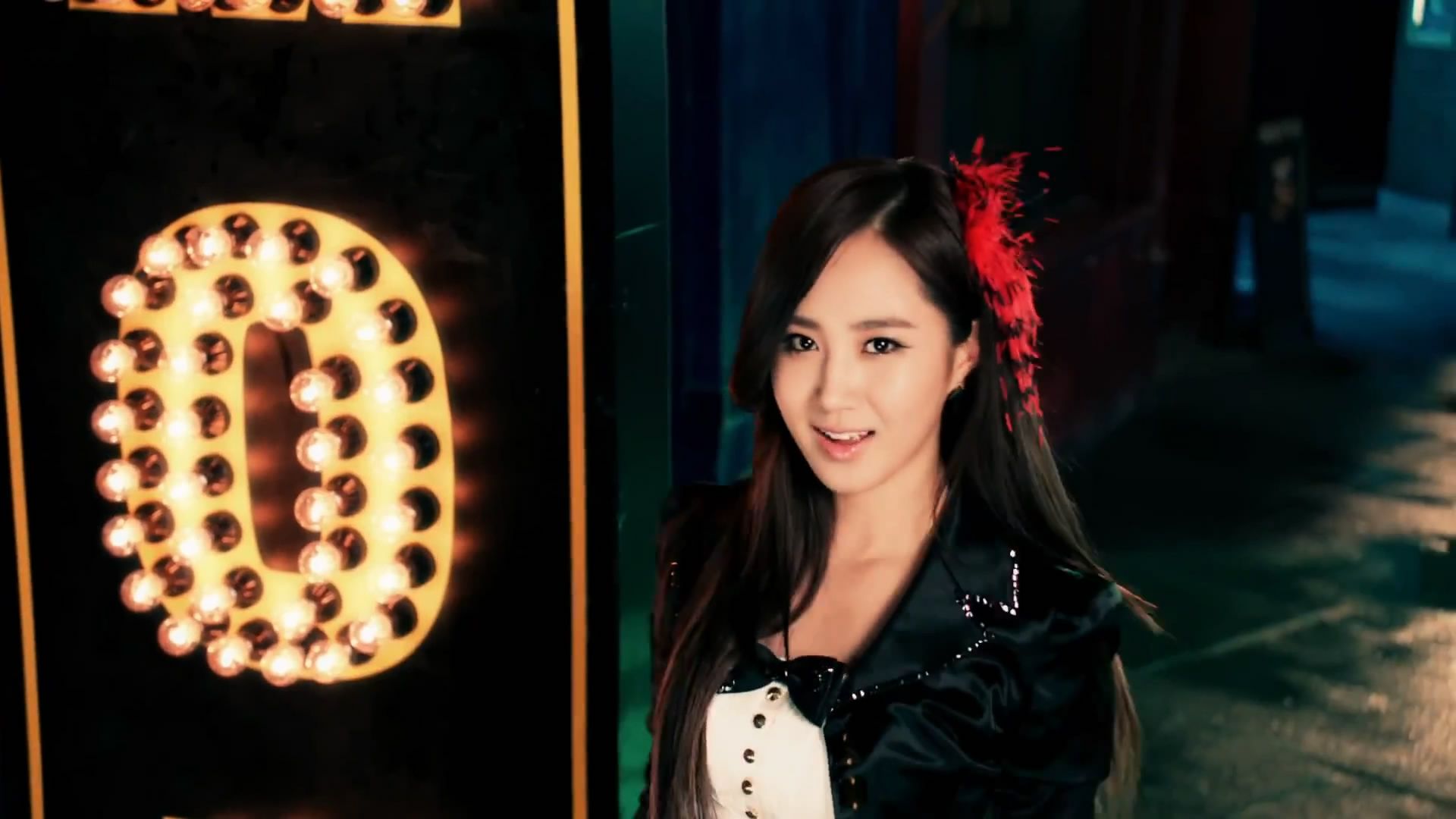 Yuri PAPARAZZI PV | Scrolller