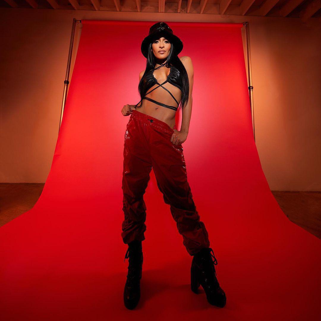 Zelina Vega | Scrolller