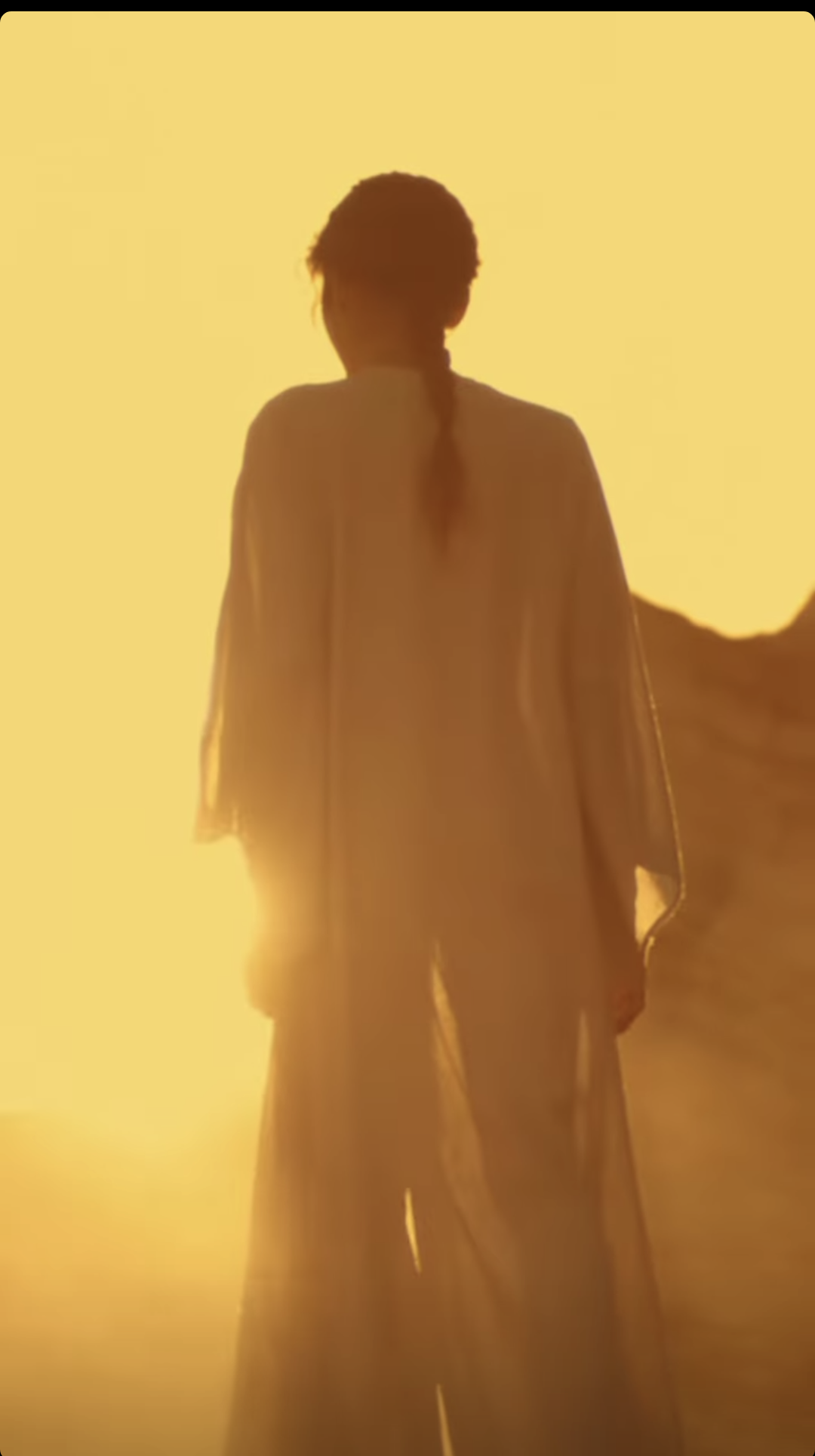 Zendaya from a Dune trailer | Scrolller