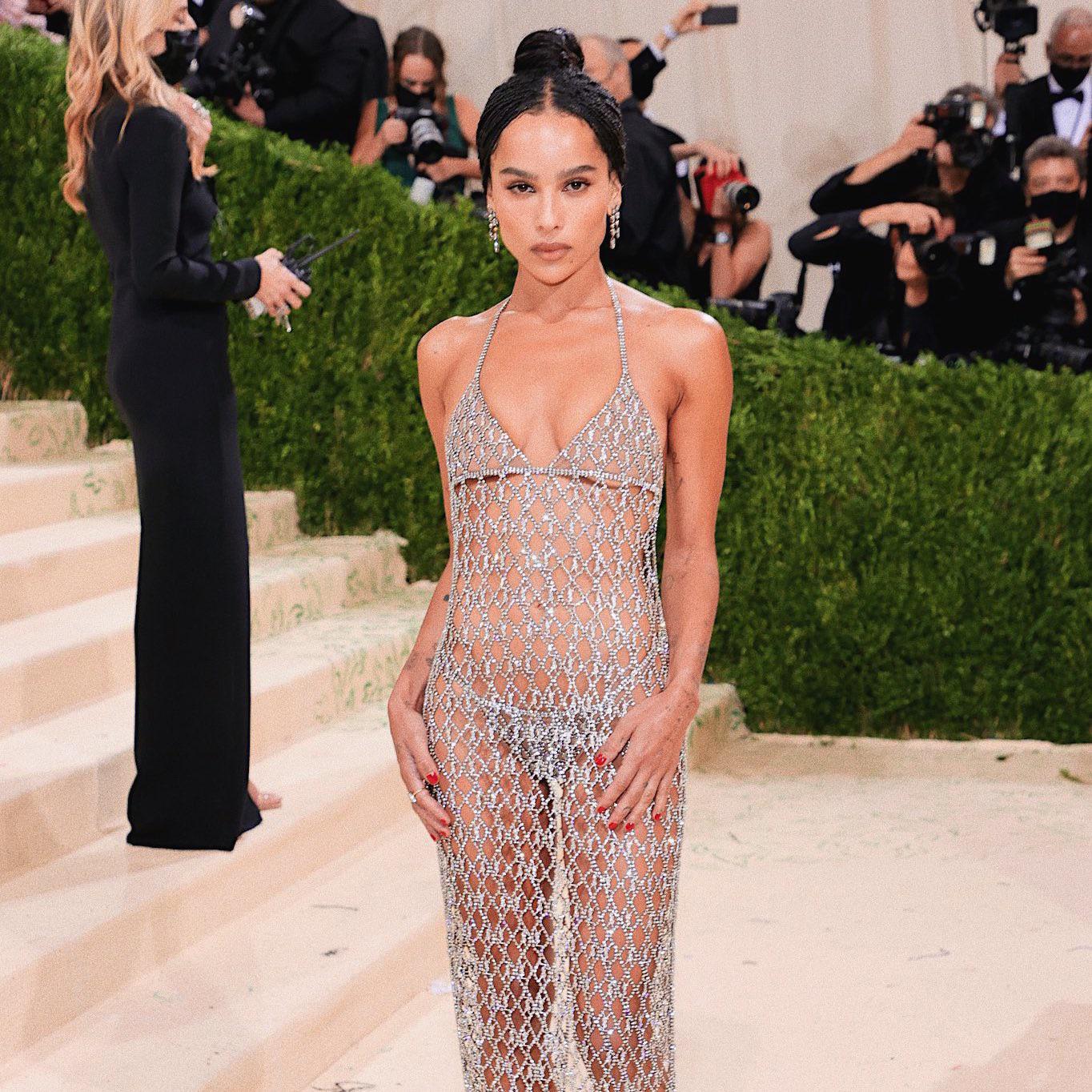 Zoë Kravitz 👀 | Scrolller