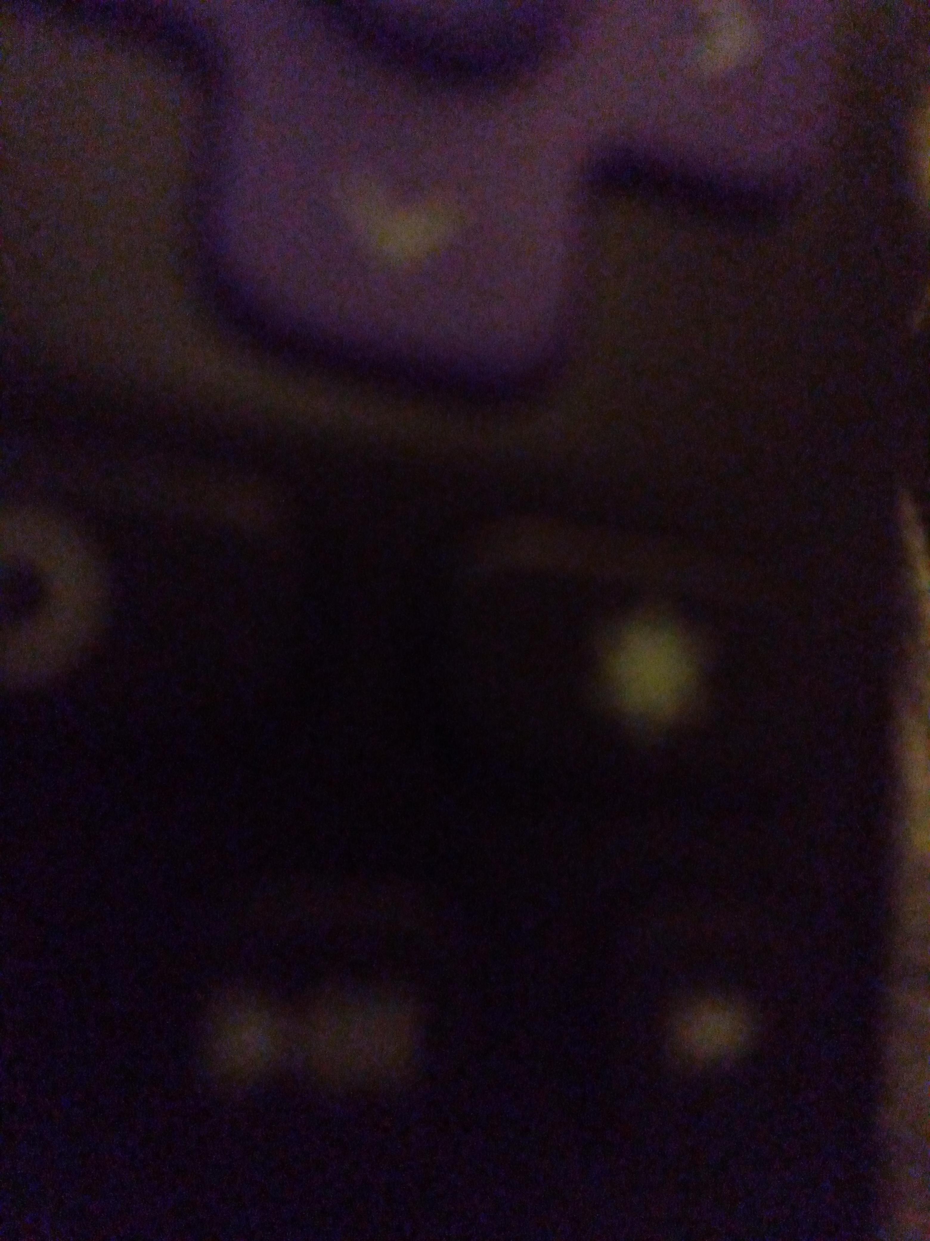 Zoomed in roku remote | Scrolller