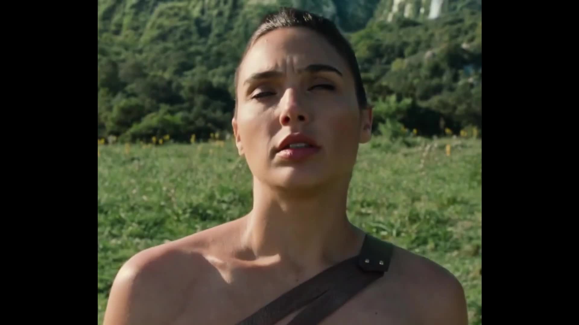 I wanna go deeper.... More deeper inside gal Gadot | Scrolller