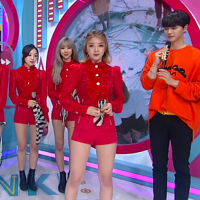 Dami and her magic stick | Scrolller