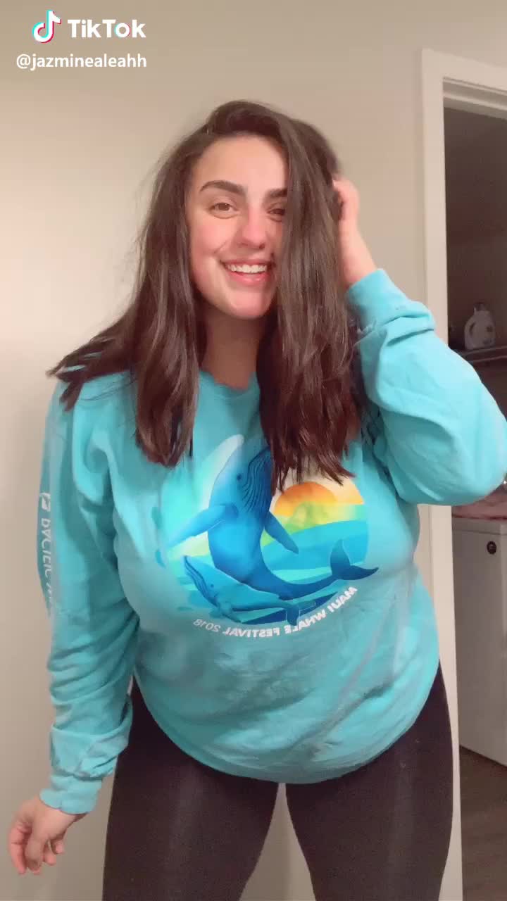 The Jiggle 😈 | Scrolller