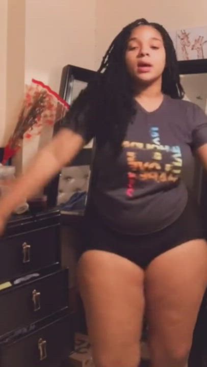 Shawty wild thick 🤯 | Scrolller