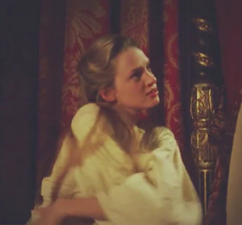 A much younger Uma Thurman unveils the goods | Scrolller