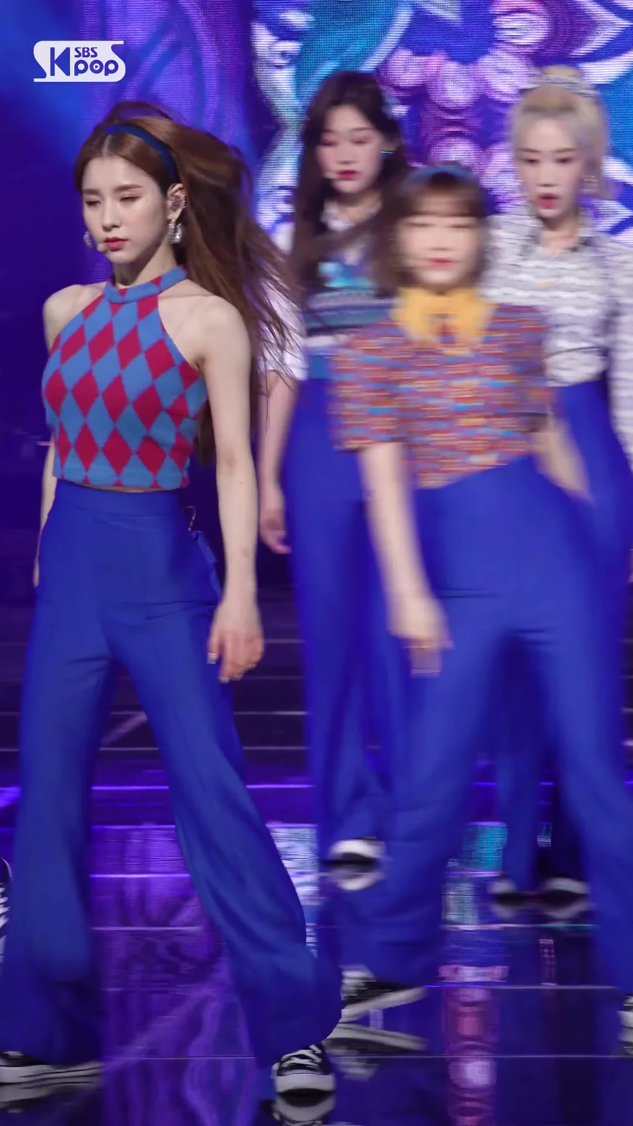 LOONA Heejin | Scrolller