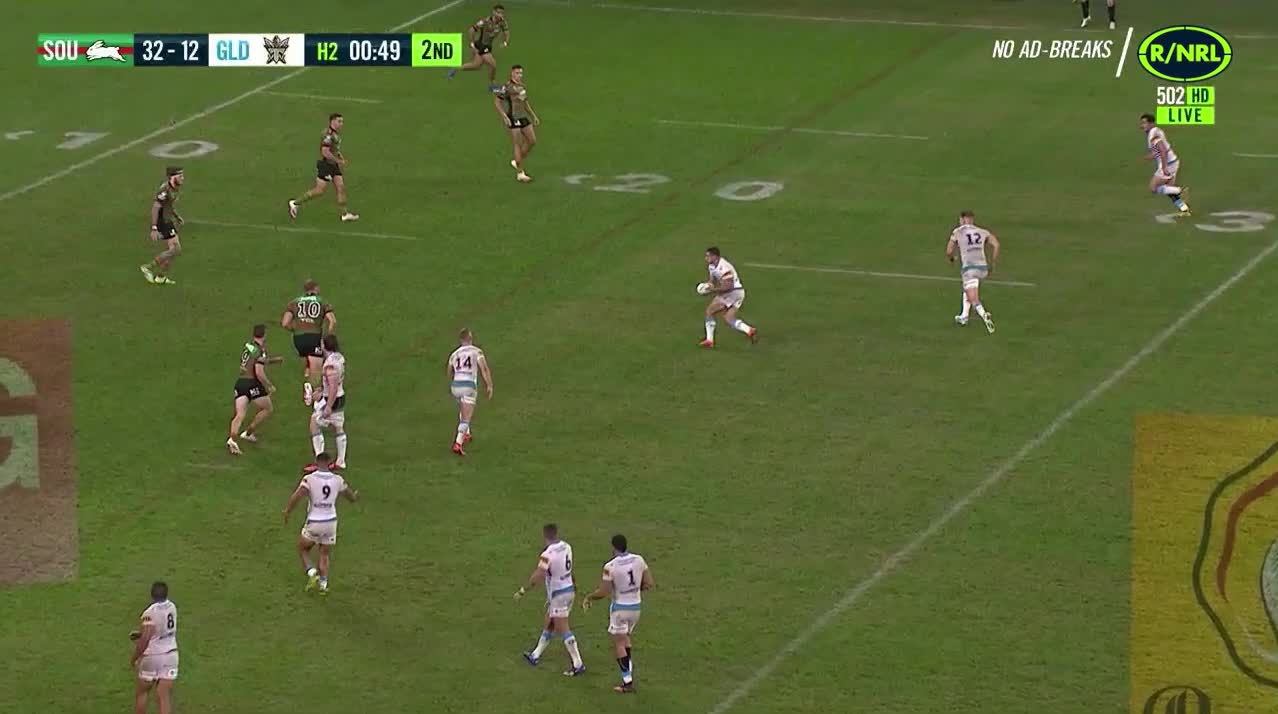 Anthony Don keeps Bryce Cartwright in the field of play | Scrolller