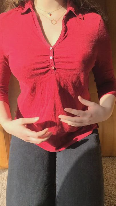 are you into short girls with bouncy boobs like mine? (18f) | Scrolller