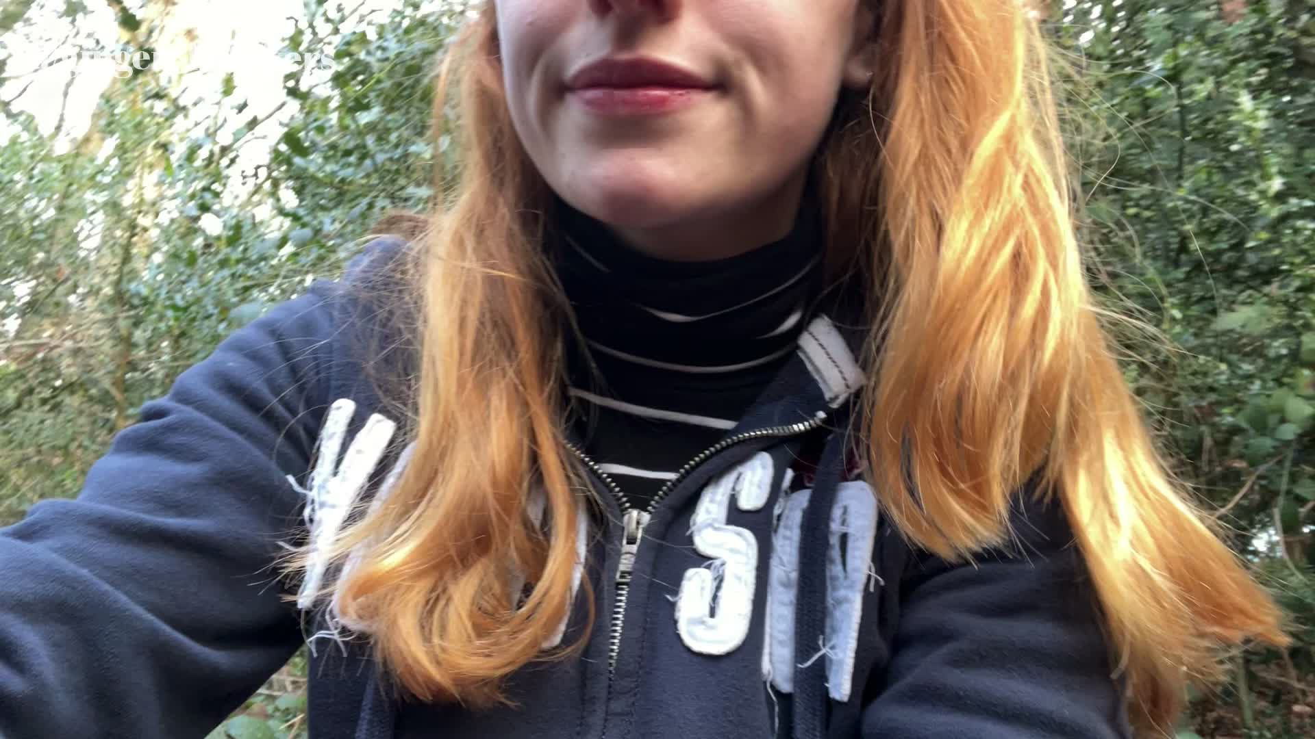 Nothing like an outdoor wee 🤭 | Scrolller