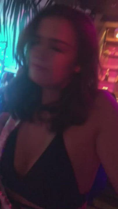 G@88$70 groped | Scrolller