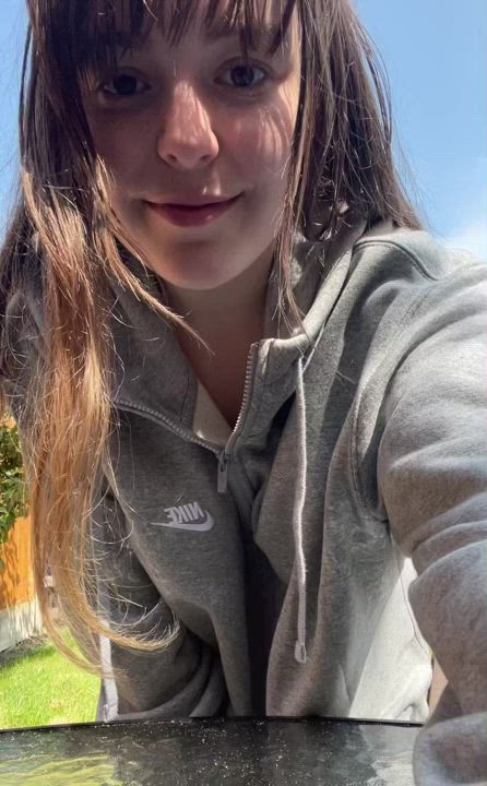 Hope my neighbour caught a peek | Scrolller