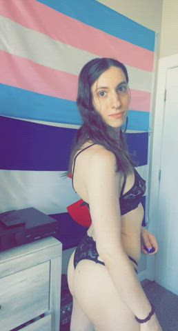 Dominate me 😊 | Scrolller