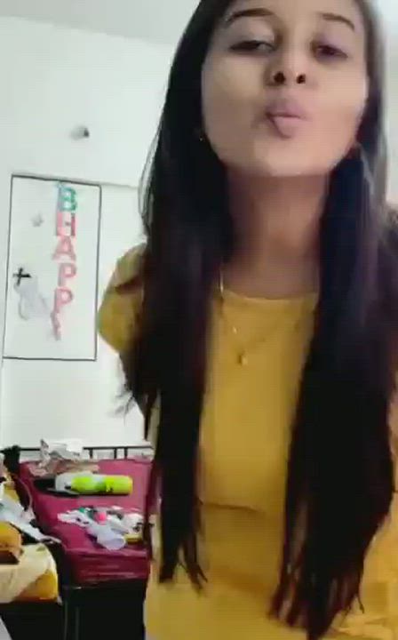 desi teen girl throw his clothes for boyfriend and show her hot🔥🔥 figure | Scrolller