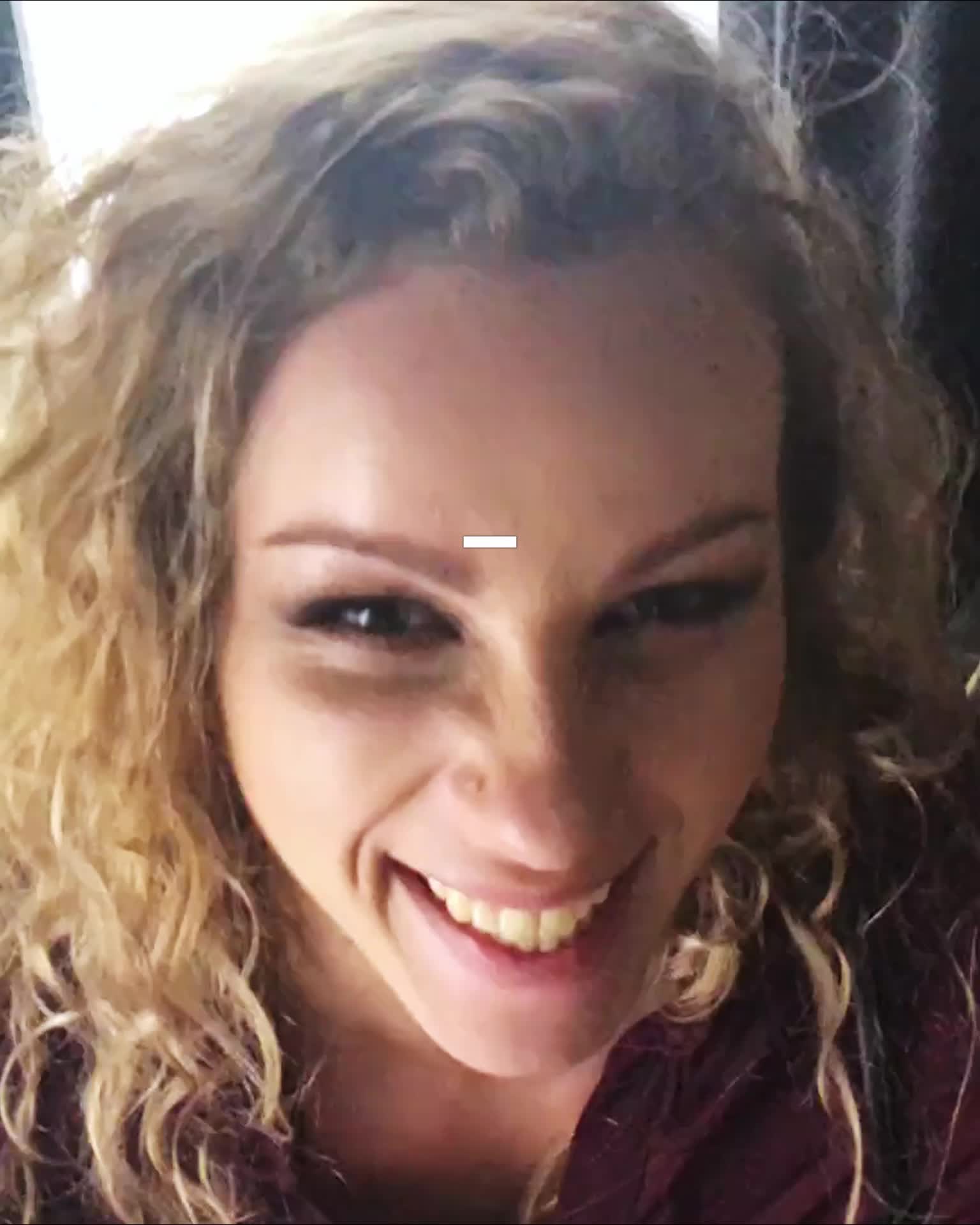 Dressing room quickie | Scrolller