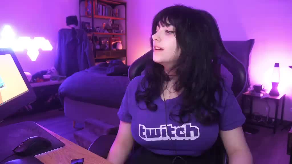 Twitch babe | Scrolller