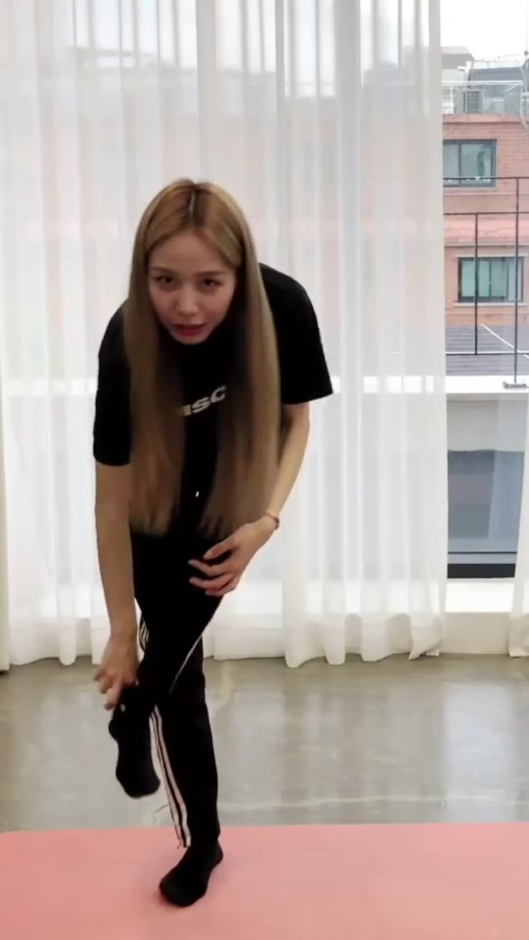 MAJORS - Aki | Scrolller