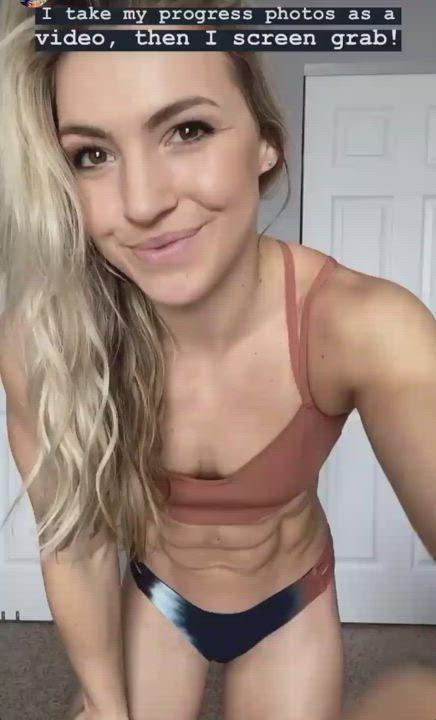 Claire Thomas | Scrolller