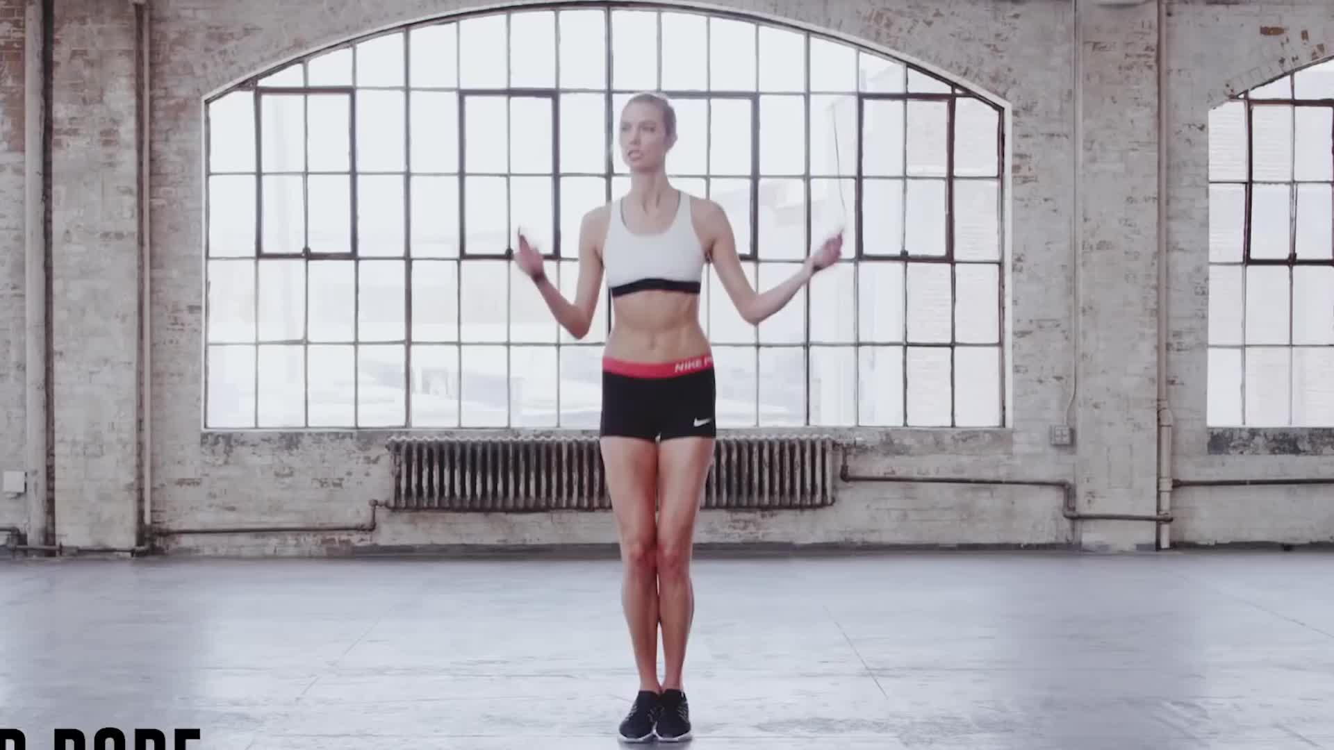 Karlie Kloss workout | Scrolller