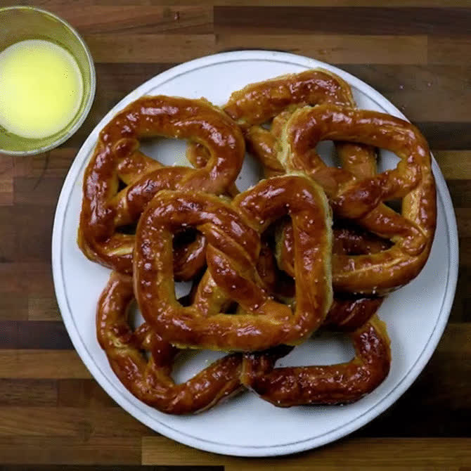 Homemade Mall-Style Soft Pretzels! 💓🥨 I love making these. [OC] | Scrolller