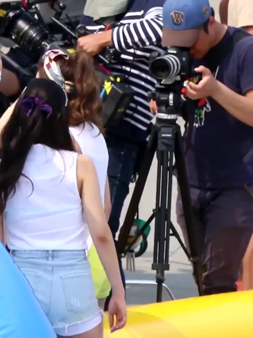 Red Velvet - Joy | Scrolller