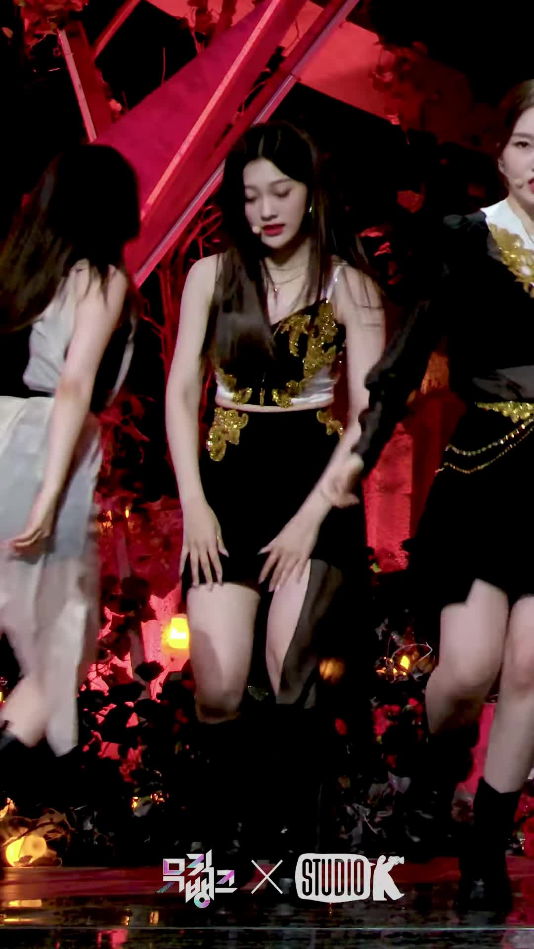 LOONA - Choerry | Scrolller