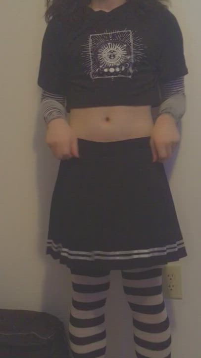 Wanna See Under My Skirt~ Scrolller