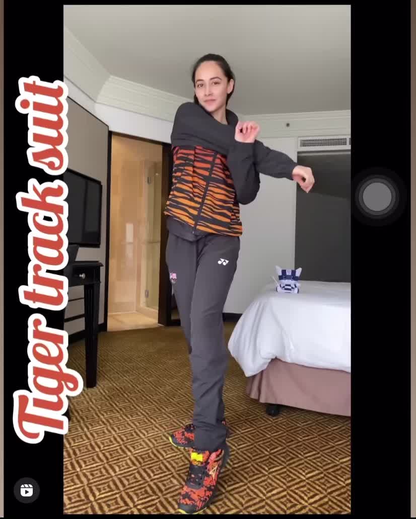 Farah Ann | Scrolller