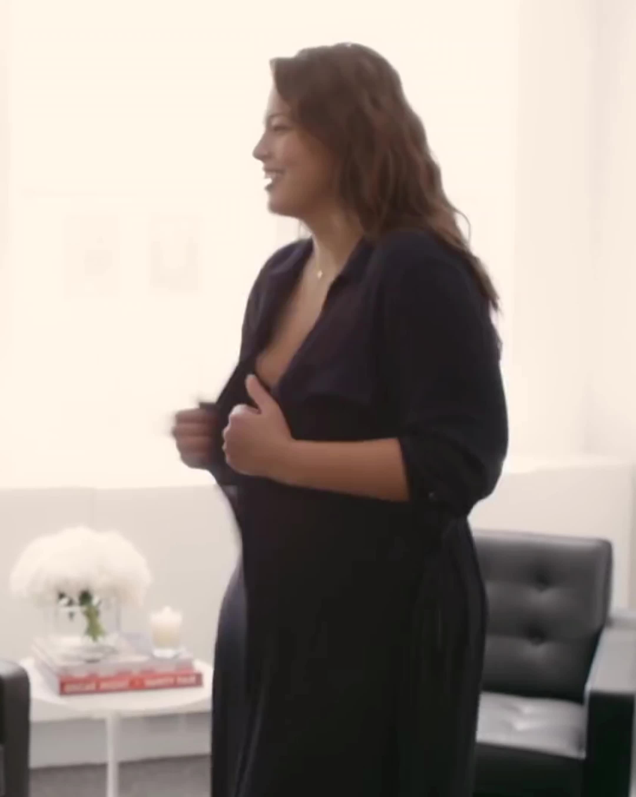 Ashley Graham | Scrolller