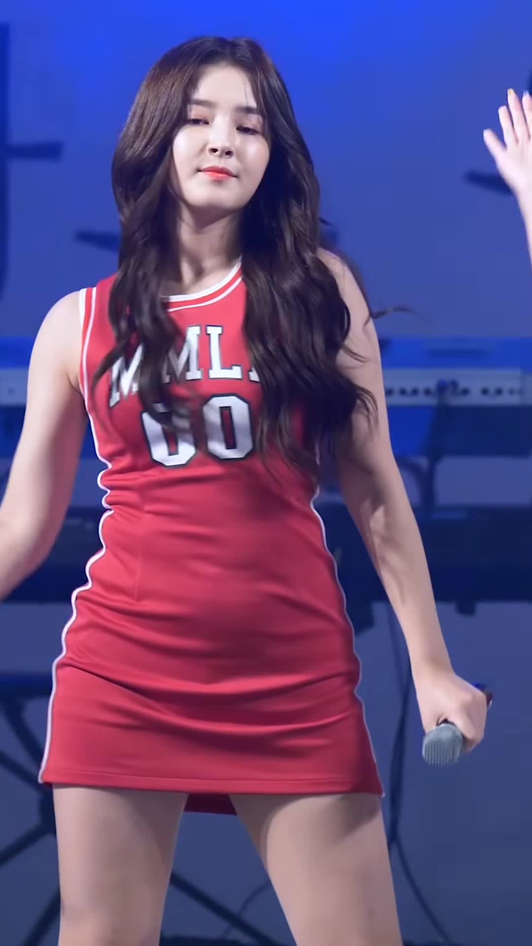 Nancy – Momoland | Scrolller