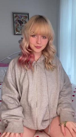 I’m always hiding something under my hoodie | Scrolller