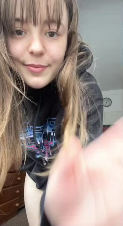 Your 4”11, big titty gf is here! | Scrolller