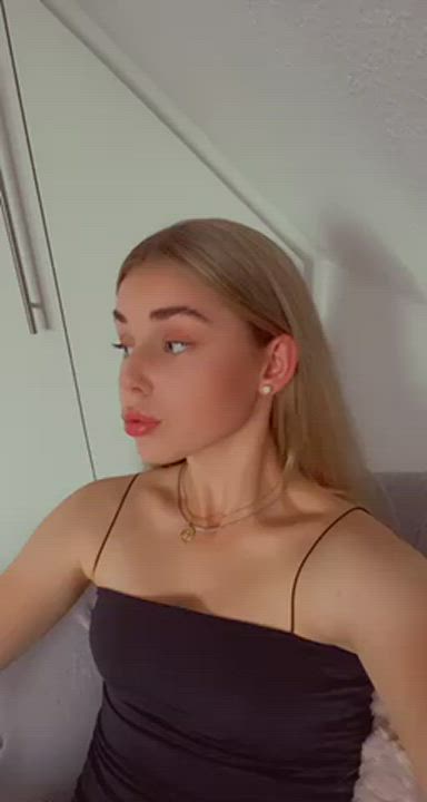 F18, hot or not? | Scrolller