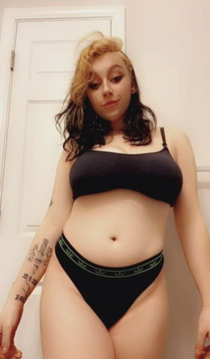 Come watch me practice my strip routine for you? | Scrolller