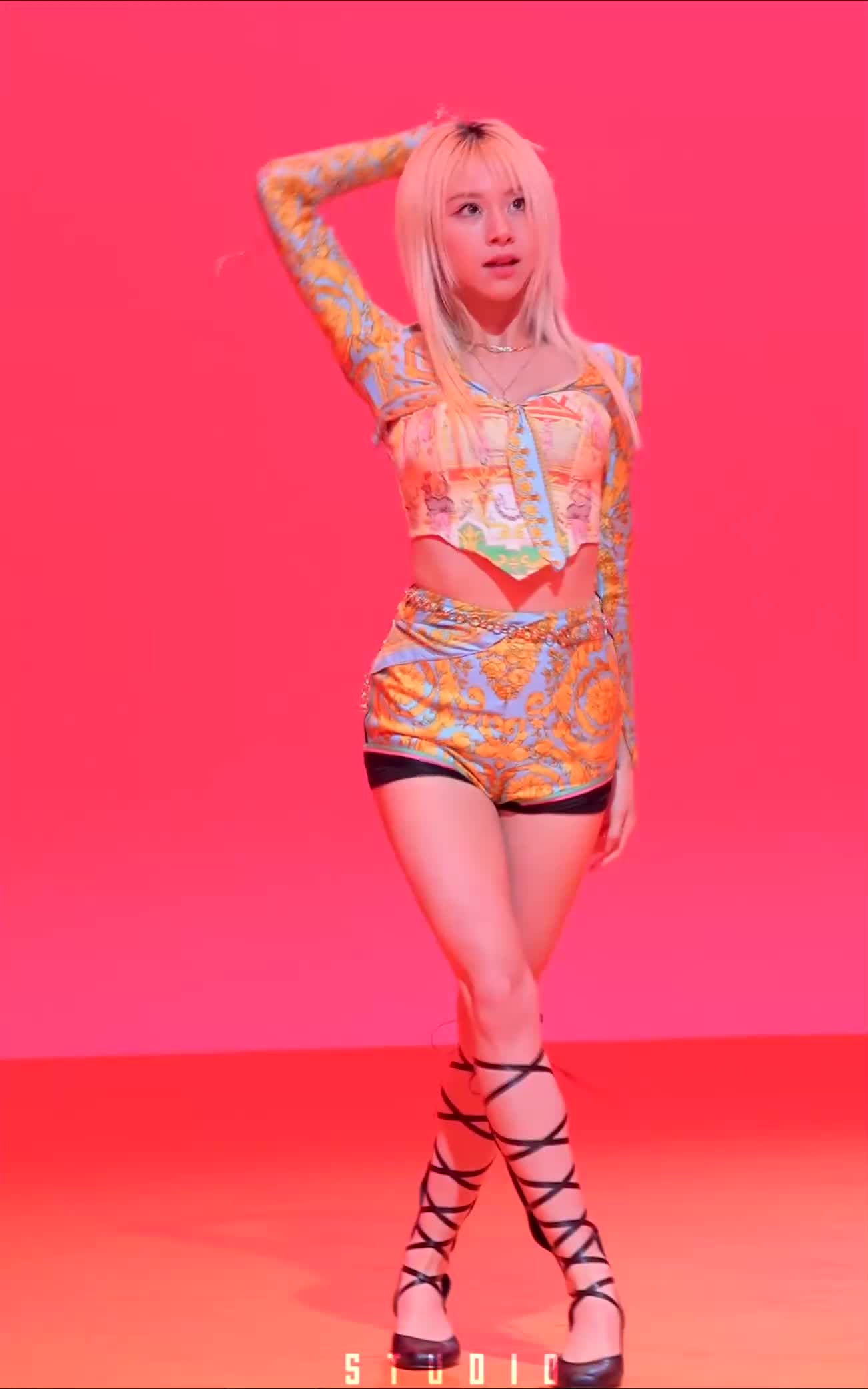 Chaeyoung | Scrolller