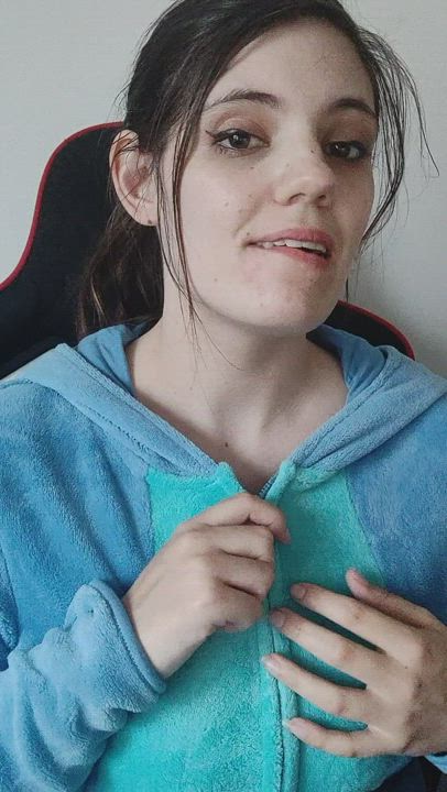 Good Night Enjoy The View When I Reveal Those 2 Tities 😘🔥 ️ Scrolller