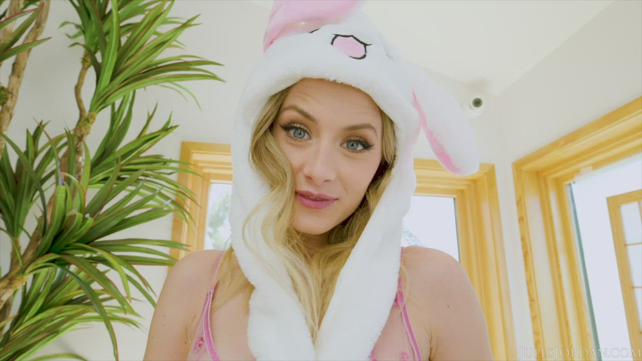 Easter Special! Kyler Quinn Vs. Dredd | Scrolller