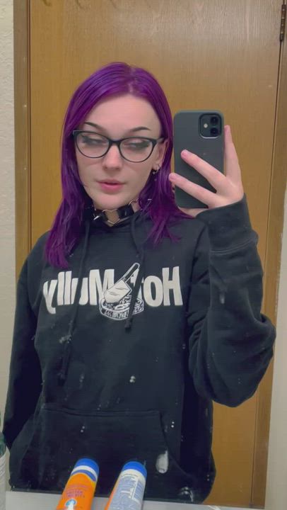 Would you like it if I flashed you in public? | Scrolller