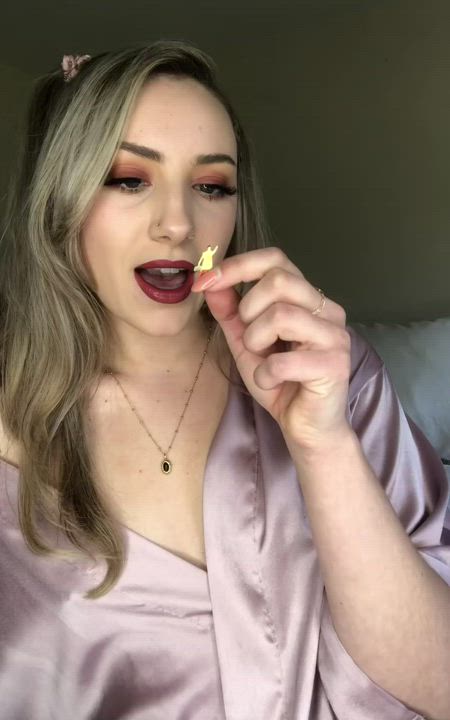 My tiny’s favorite, getting stuffed. [oc] | Scrolller