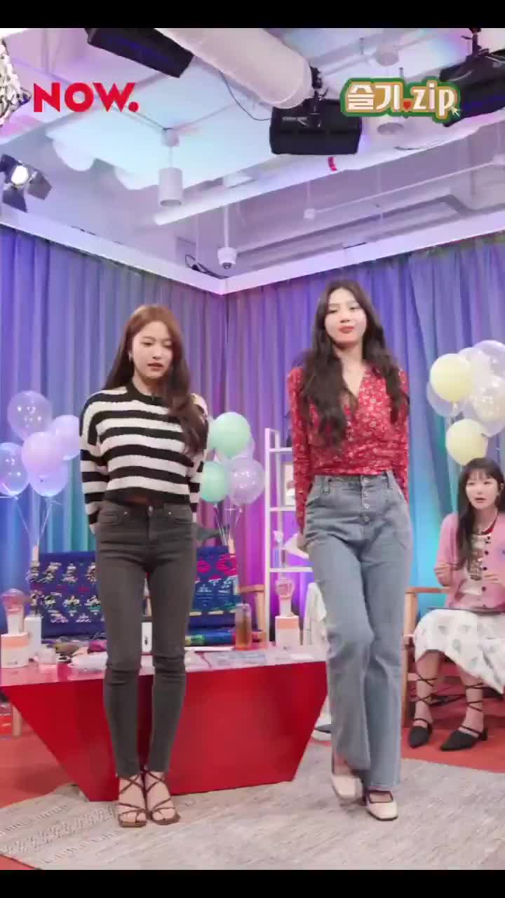 Red Velvet - Yeri , Joy | Scrolller