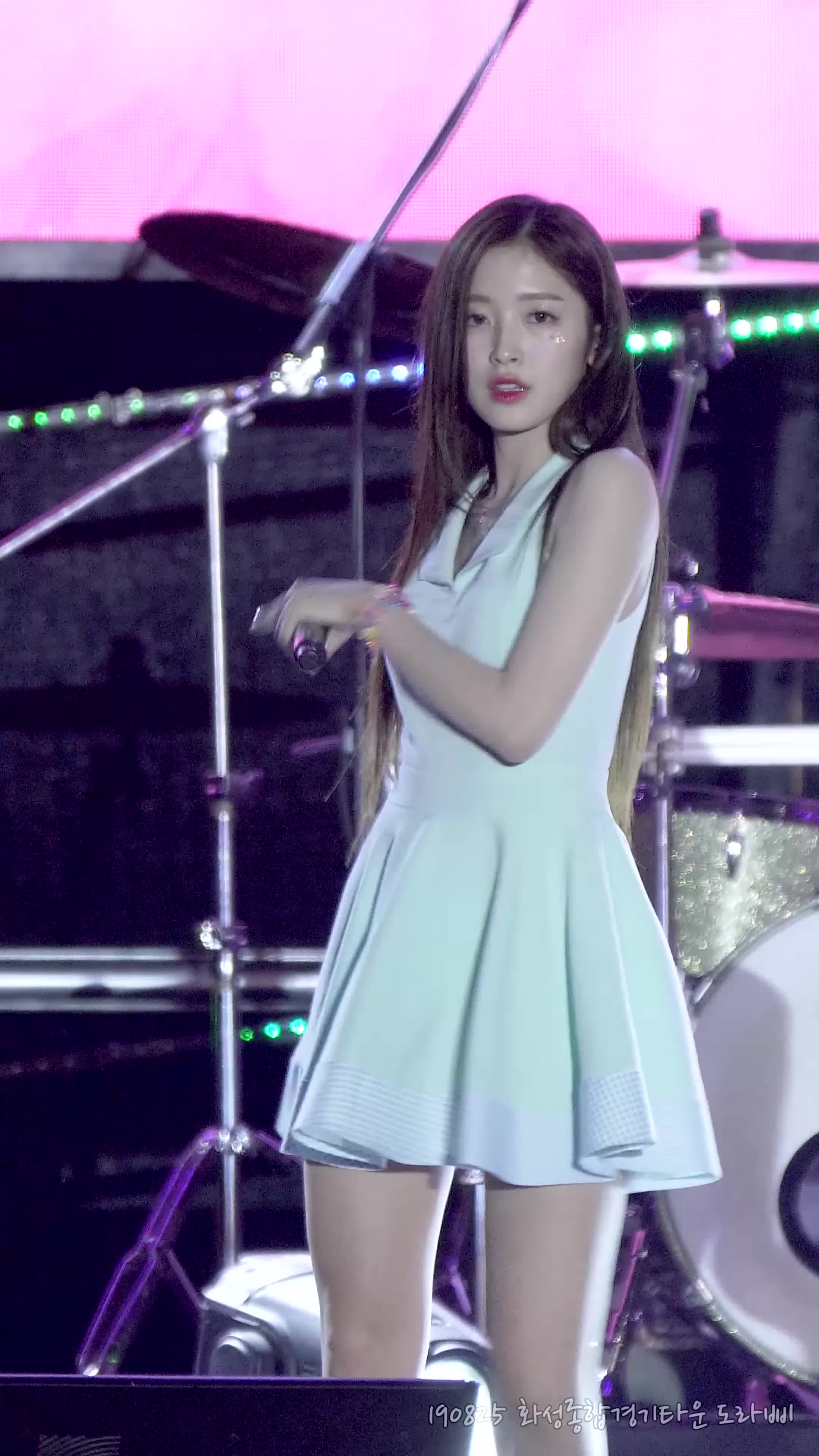 Oh My Girl - Arin | Scrolller