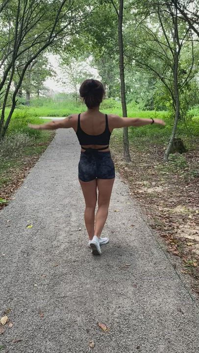 [32f] Just A Mom Flashing At The Park Scrolller